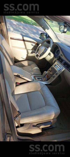 Brūns Volvo V70 2010 Balvi, ar dzinēja tilpumu 2.00 L un nobraukumu 408 tūkst. km par 2850 €, foto 13 vietnē AUTOMOTO.COM.LV