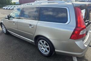 Brown Volvo V70 2010 in Marijampole, with an engine capacity of 1.56 L and mileage of 348 thousand km for 3300 €, photo 5 on AUTOMOTO.COM.LV