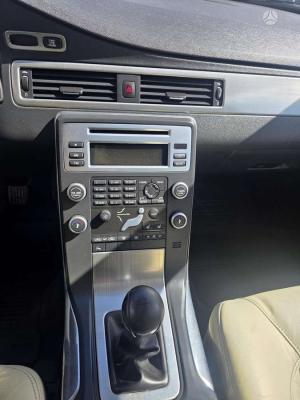 Brown Volvo V70 2010 in Marijampole, with an engine capacity of 1.56 L and mileage of 348 thousand km for 3300 €, photo 14 on AUTOMOTO.COM.LV