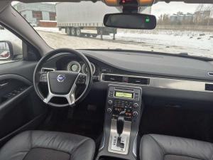 Brūns Volvo V70 2011 Panevēža, ar dzinēja tilpumu 2.40 L un nobraukumu 350 tūkst. km par 5199 €, foto 22 vietnē AUTOMOTO.COM.LV