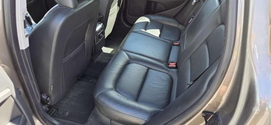 Brown Volvo V70 2011 in Kaunas, with an engine capacity of 1.98 L and mileage of 300 thousand km for 5750 €, photo 12 on AUTOMOTO.COM.LV