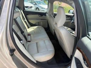 Brown Volvo V70 2011 in Taurage, with an engine capacity of 1.56 L and mileage of 235 thousand km for 5800 €, photo 21 on AUTOMOTO.COM.LV