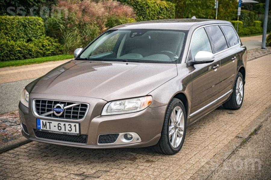Brūns Volvo V70 2011 Rīga, ar dzinēja tilpumu 2.00 L un nobraukumu 306 tūkst. km par 4490 €, foto 1 vietnē AUTOMOTO.COM.LV