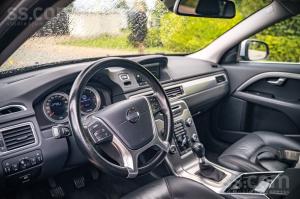 Brūns Volvo V70 2011 Rīga, ar dzinēja tilpumu 2.00 L un nobraukumu 306 tūkst. km par 4490 €, foto 16 vietnē AUTOMOTO.COM.LV