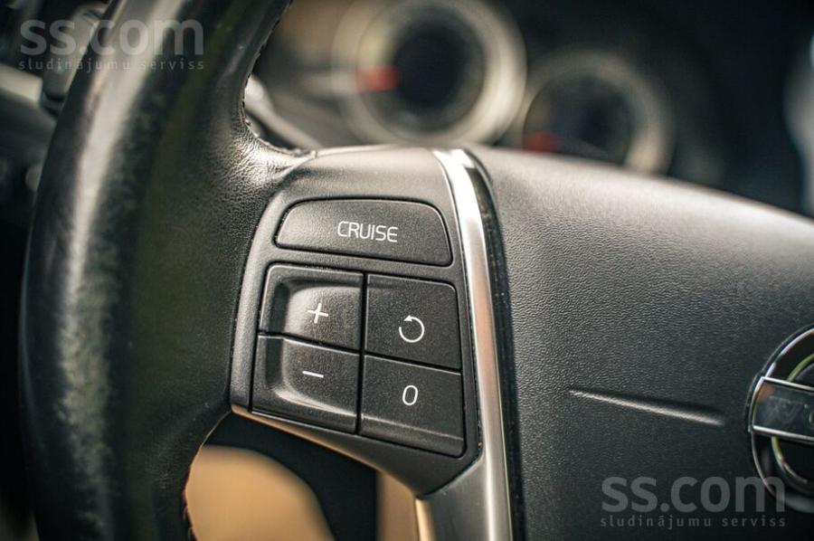 Brūns Volvo V70 2011 Rīga, ar dzinēja tilpumu 2.00 L un nobraukumu 306 tūkst. km par 4490 €, foto 17 vietnē AUTOMOTO.COM.LV