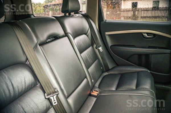 Brūns Volvo V70 2011 Rīga, ar dzinēja tilpumu 2.00 L un nobraukumu 306 tūkst. km par 4490 €, foto 11 vietnē AUTOMOTO.COM.LV