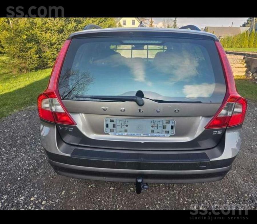 Brūns Volvo V70 2012 Bauska, ar dzinēja tilpumu 2.00 L un nobraukumu 320 tūkst. km par 6299 €, foto 5 vietnē AUTOMOTO.COM.LV