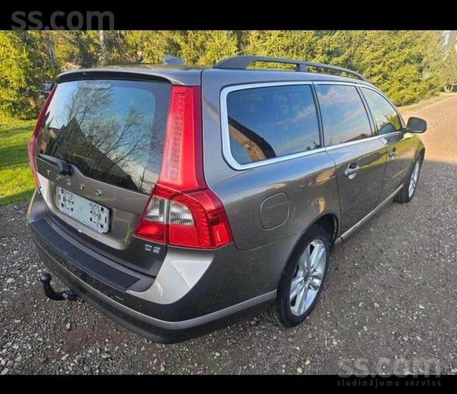 Brūns Volvo V70 2012 Bauska, ar dzinēja tilpumu 2.00 L un nobraukumu 320 tūkst. km par 6299 €, foto 7 vietnē AUTOMOTO.COM.LV