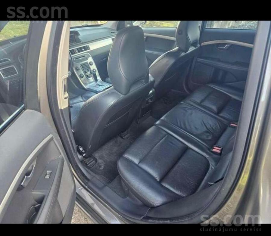 Brūns Volvo V70 2012 Bauska, ar dzinēja tilpumu 2.00 L un nobraukumu 320 tūkst. km par 6299 €, foto 12 vietnē AUTOMOTO.COM.LV