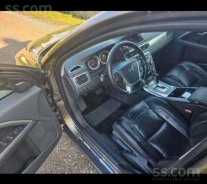 Brūns Volvo V70 2012 Bauska, ar dzinēja tilpumu 2.00 L un nobraukumu 320 tūkst. km par 6299 €, foto 14 vietnē AUTOMOTO.COM.LV