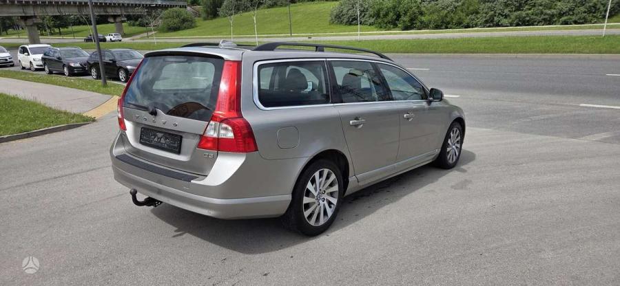 Brūns Volvo V70 2012 Kauņa, ar dzinēja tilpumu 1.98 L un nobraukumu 300 tūkst. km par 5650 €, foto 6 vietnē AUTOMOTO.COM.LV
