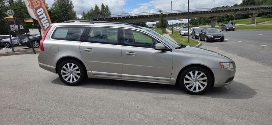 Brūns Volvo V70 2012 Kauņa, ar dzinēja tilpumu 1.98 L un nobraukumu 300 tūkst. km par 5650 €, foto 7 vietnē AUTOMOTO.COM.LV