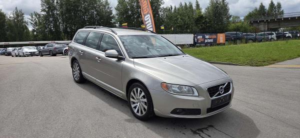 Brown Volvo V70 2012 in Kaunas, with an engine capacity of 1.98 L and mileage of 300 thousand km for 5650 €, photo 7 on AUTOMOTO.COM.LV