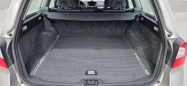 Brown Volvo V70 2012 in Kaunas, with an engine capacity of 1.98 L and mileage of 300 thousand km for 5650 €, photo 10 on AUTOMOTO.COM.LV