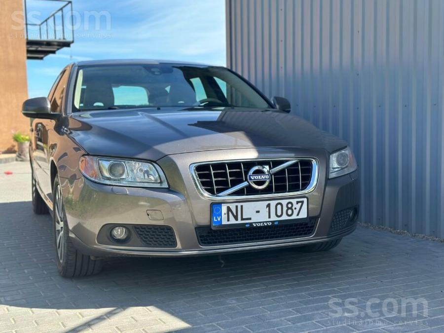 Brown Volvo V70 2012 in Kuldiga, with an engine capacity of 2.00 L and mileage of 290 thousand km for 4300 €, photo 1 on AUTOMOTO.COM.LV