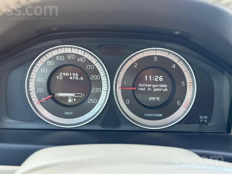 Brown Volvo V70 2012 in Kuldiga, with an engine capacity of 2.00 L and mileage of 290 thousand km for 4300 €, photo 14 on AUTOMOTO.COM.LV
