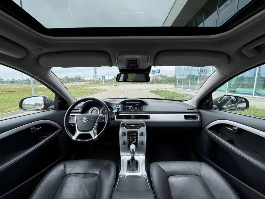 Brūns Volvo V70 2012 Rēzekne, ar dzinēja tilpumu 2.00 L un nobraukumu 260 tūkst. km par 6990 €, foto 19 vietnē AUTOMOTO.COM.LV