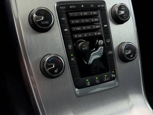 Brūns Volvo V70 2012 Rēzekne, ar dzinēja tilpumu 2.00 L un nobraukumu 260 tūkst. km par 6990 €, foto 28 vietnē AUTOMOTO.COM.LV