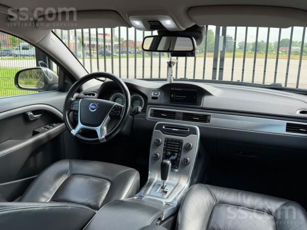 Brūns Volvo V70 2012 Valmiera, ar dzinēja tilpumu 2.00 L un nobraukumu 290 tūkst. km par 7150 €, foto 7 vietnē AUTOMOTO.COM.LV
