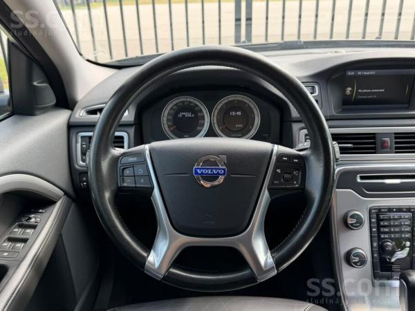Brūns Volvo V70 2012 Valmiera, ar dzinēja tilpumu 2.00 L un nobraukumu 290 tūkst. km par 7150 €, foto 10 vietnē AUTOMOTO.COM.LV