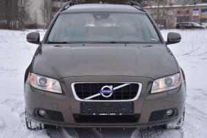 Brūns Volvo V70 2013 Viļņa, ar dzinēja tilpumu 1.98 L un nobraukumu 278 tūkst. km par 6300 €, foto  vietnē AUTOMOTO.COM.LV