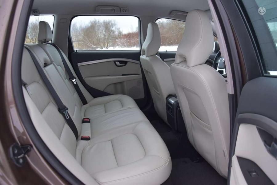 Brūns Volvo V70 2013 Viļņa, ar dzinēja tilpumu 1.98 L un nobraukumu 278 tūkst. km par 6300 €, foto 10 vietnē AUTOMOTO.COM.LV