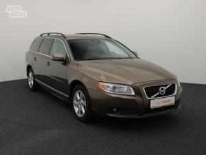 Brown Volvo V70 2013 in Vilnius, with an engine capacity of 2.00 L and mileage of 276 thousand km for 6999 €, photo 10 on AUTOMOTO.COM.LV