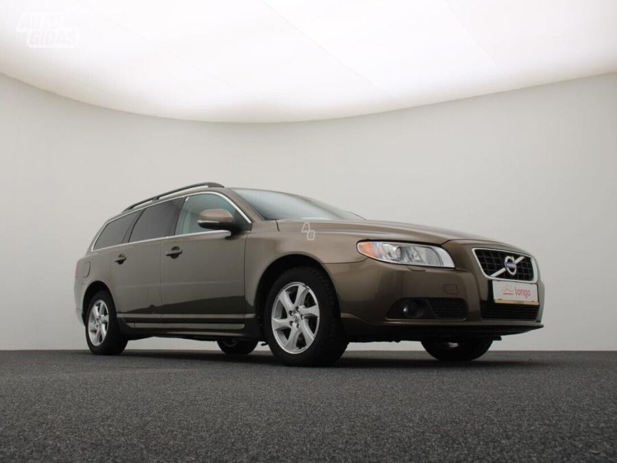 Brown Volvo V70 2013 in Vilnius, with an engine capacity of 2.00 L and mileage of 276 thousand km for 6999 €, photo 11 on AUTOMOTO.COM.LV