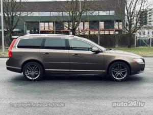 Brūns Volvo V70 2013 Tallina, ar dzinēja tilpumu 2.40 L un nobraukumu 266 tūkst. km par 8400 €, foto 6 vietnē AUTOMOTO.COM.LV