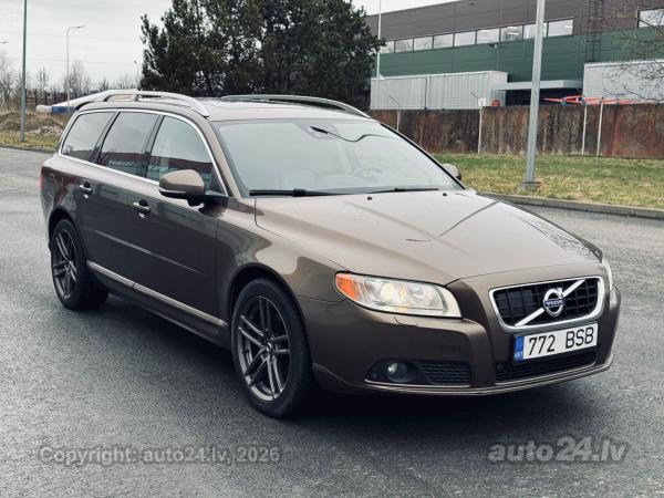 Brūns Volvo V70 2013 Tallina, ar dzinēja tilpumu 2.40 L un nobraukumu 266 tūkst. km par 8400 €, foto 6 vietnē AUTOMOTO.COM.LV