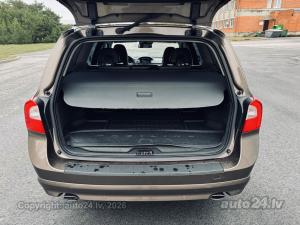 Brūns Volvo V70 2013 Tallina, ar dzinēja tilpumu 2.40 L un nobraukumu 266 tūkst. km par 8400 €, foto 10 vietnē AUTOMOTO.COM.LV