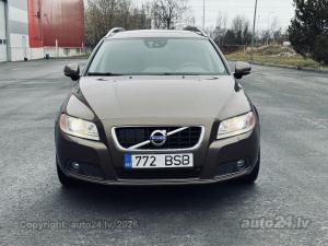 Brūns Volvo V70 2013 Tallina, ar dzinēja tilpumu 2.40 L un nobraukumu 266 tūkst. km par 8400 €, foto 29 vietnē AUTOMOTO.COM.LV