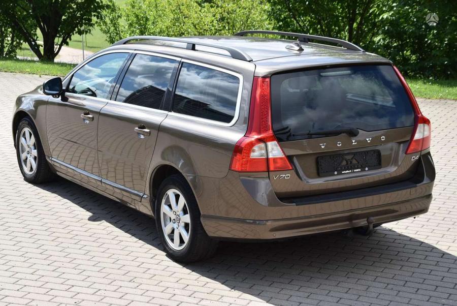 Brūns Volvo V70 2013 Viļņa, ar dzinēja tilpumu 1.98 L un nobraukumu 312 tūkst. km par 6500 €, foto 5 vietnē AUTOMOTO.COM.LV