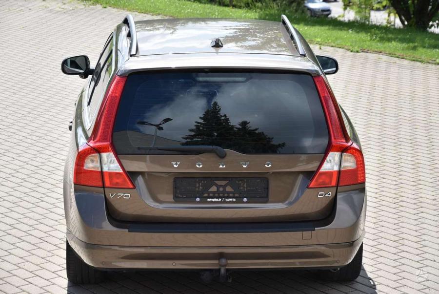 Brūns Volvo V70 2013 Viļņa, ar dzinēja tilpumu 1.98 L un nobraukumu 312 tūkst. km par 6500 €, foto 6 vietnē AUTOMOTO.COM.LV