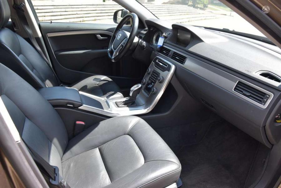 Brūns Volvo V70 2013 Viļņa, ar dzinēja tilpumu 1.98 L un nobraukumu 312 tūkst. km par 6500 €, foto 11 vietnē AUTOMOTO.COM.LV