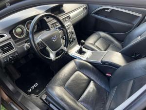 Brown Volvo V70 2013 in Ukmerge, with an engine capacity of 1.56 L and mileage of 249 thousand km for 5950 €, photo 10 on AUTOMOTO.COM.LV