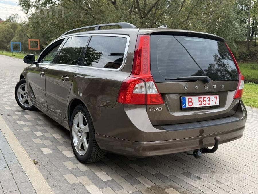 Brown Volvo V70 2013 in Rezekne, with an engine capacity of 2.00 L and mileage of 263 thousand km for 6490 €, photo 7 on AUTOMOTO.COM.LV