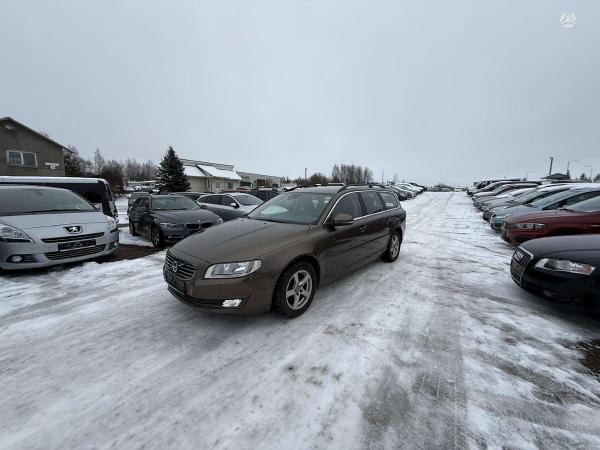 Brūns Volvo V70 2014 Utena, ar dzinēja tilpumu 1.98 L un nobraukumu 207 tūkst. km par 6700 €, foto 3 vietnē AUTOMOTO.COM.LV