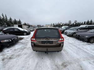 Brown Volvo V70 2014 in Utena, with an engine capacity of 1.98 L and mileage of 207 thousand km for 6700 €, photo 5 on AUTOMOTO.COM.LV