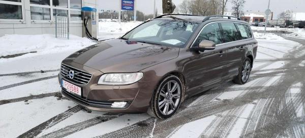 Brūns Volvo V70 2014 Klaipėda, ar dzinēja tilpumu 2.40 L un nobraukumu 270 tūkst. km par 9600 €, foto 1 vietnē AUTOMOTO.COM.LV