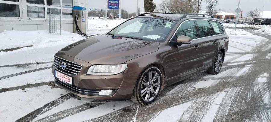 Brūns Volvo V70 2014 Klaipėda, ar dzinēja tilpumu 2.40 L un nobraukumu 270 tūkst. km par 9600 €, foto 1 vietnē AUTOMOTO.COM.LV