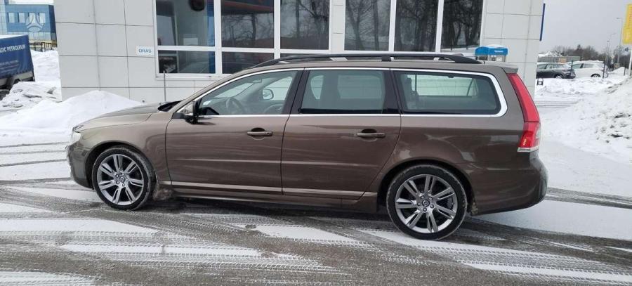 Brūns Volvo V70 2014 Klaipėda, ar dzinēja tilpumu 2.40 L un nobraukumu 270 tūkst. km par 9600 €, foto 3 vietnē AUTOMOTO.COM.LV