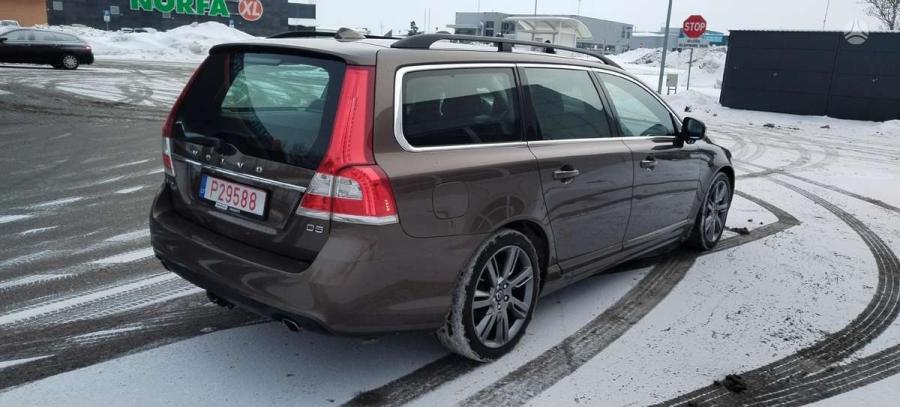 Brūns Volvo V70 2014 Klaipėda, ar dzinēja tilpumu 2.40 L un nobraukumu 270 tūkst. km par 9600 €, foto 7 vietnē AUTOMOTO.COM.LV