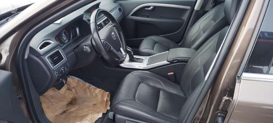 Brūns Volvo V70 2014 Klaipėda, ar dzinēja tilpumu 2.40 L un nobraukumu 270 tūkst. km par 9600 €, foto 25 vietnē AUTOMOTO.COM.LV