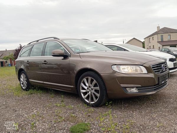 Brown Volvo V70 2014 in Sakiai, with an engine capacity of 2.00 L and mileage of 331 thousand km for 6300 €, photo 3 on AUTOMOTO.COM.LV