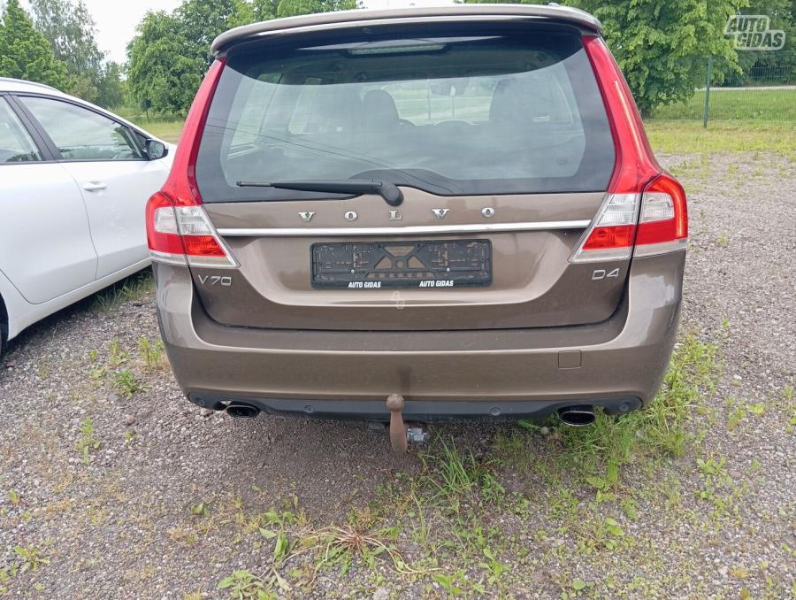 Brown Volvo V70 2014 in Sakiai, with an engine capacity of 2.00 L and mileage of 331 thousand km for 6300 €, photo 6 on AUTOMOTO.COM.LV