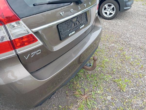 Brown Volvo V70 2014 in Sakiai, with an engine capacity of 2.00 L and mileage of 331 thousand km for 6300 €, photo 6 on AUTOMOTO.COM.LV