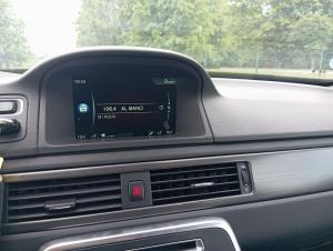 Brown Volvo V70 2014 in Sakiai, with an engine capacity of 2.00 L and mileage of 331 thousand km for 6300 €, photo 11 on AUTOMOTO.COM.LV