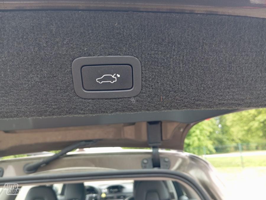 Brown Volvo V70 2014 in Sakiai, with an engine capacity of 2.00 L and mileage of 331 thousand km for 6300 €, photo 17 on AUTOMOTO.COM.LV