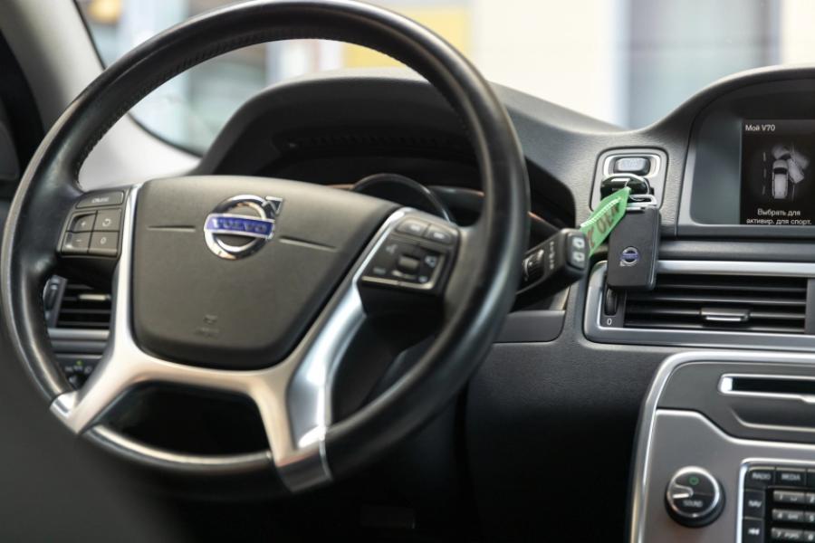 Brūns Volvo V70 2014 Rīga, ar dzinēja tilpumu 2.00 L un nobraukumu 289 tūkst. km par 7990 €, foto 12 vietnē AUTOMOTO.COM.LV